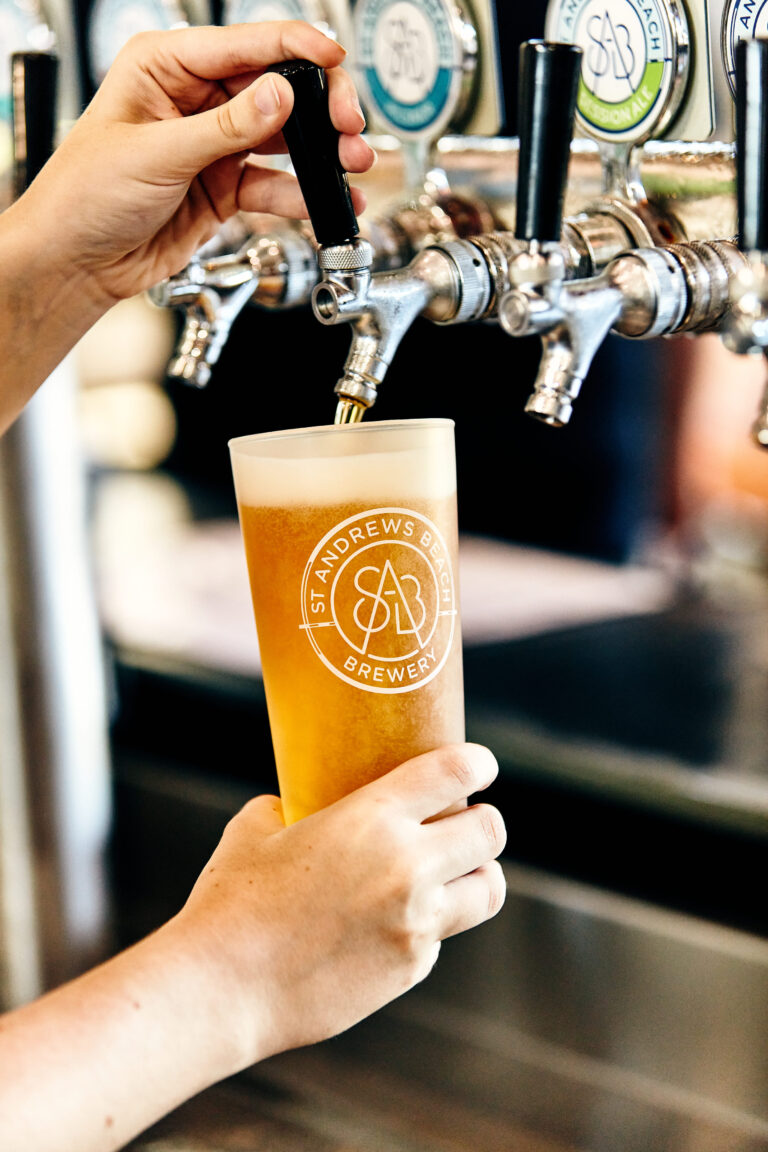 standrewsbeachbrewery.com